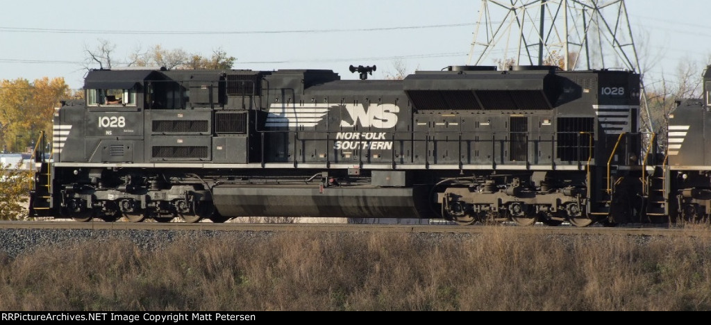 NS 1028